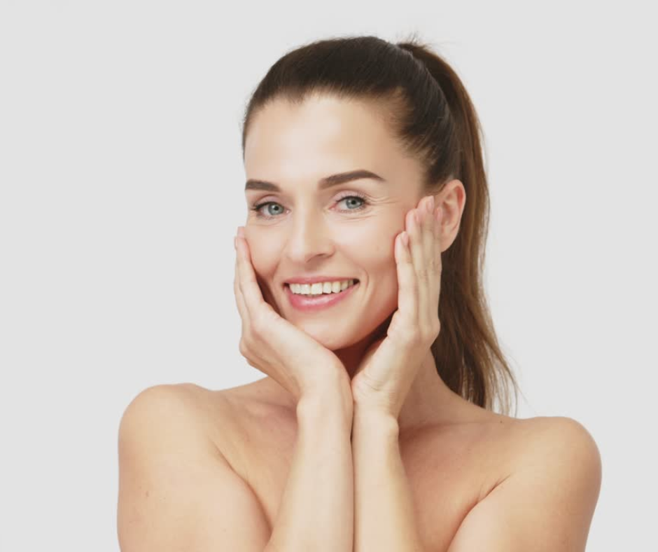 Pretty Skin Over 40: How to Keep Your Skin Glowing & Firm – Cellre